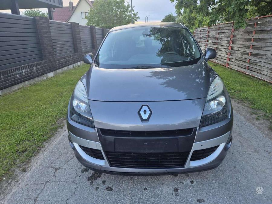 Pelēks Renault Scenic 2010 Kauņa, ar dzinēja tilpumu 1.60 L un nobraukumu 250 tūkst. km par 2950 €, foto 6 vietnē AUTOMOTO.COM.LV