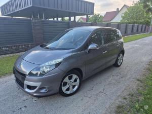 Pelēks Renault Scenic 2010 Kauņa, ar dzinēja tilpumu 1.60 L un nobraukumu 250 tūkst. km par 2950 €, foto 17 vietnē AUTOMOTO.COM.LV