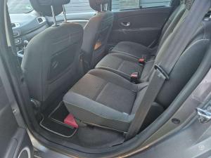Pelēks Renault Scenic 2010 Kauņa, ar dzinēja tilpumu 1.60 L un nobraukumu 250 tūkst. km par 2950 €, foto 19 vietnē AUTOMOTO.COM.LV