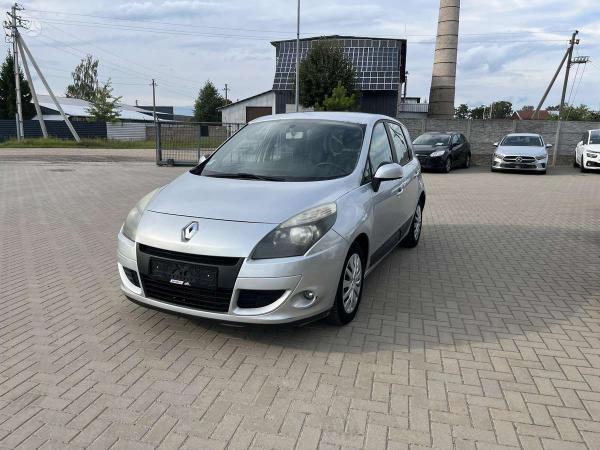 Grey Renault Scenic 2011 in Taurage, with an engine capacity of 1.46 L and mileage of 260 thousand km for 1900 €, photo 3 on AUTOMOTO.COM.LV