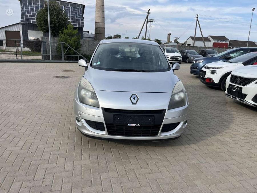 Pelēks Renault Scenic 2011 Tauragė, ar dzinēja tilpumu 1.46 L un nobraukumu 260 tūkst. km par 1900 €, foto 4 vietnē AUTOMOTO.COM.LV