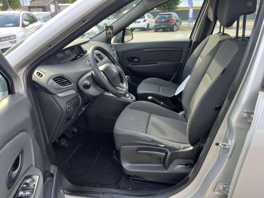 Pelēks Renault Scenic 2011 Tauragė, ar dzinēja tilpumu 1.46 L un nobraukumu 260 tūkst. km par 1900 €, foto 13 vietnē AUTOMOTO.COM.LV