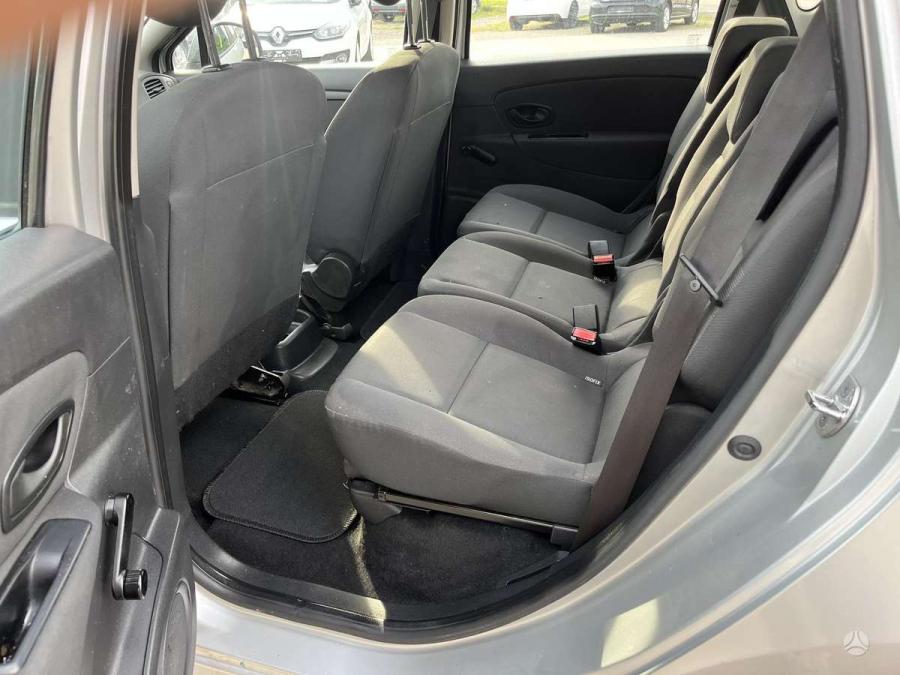 Pelēks Renault Scenic 2011 Tauragė, ar dzinēja tilpumu 1.46 L un nobraukumu 260 tūkst. km par 1900 €, foto 15 vietnē AUTOMOTO.COM.LV