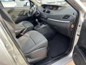 Pelēks Renault Scenic 2011 Tauragė, ar dzinēja tilpumu 1.46 L un nobraukumu 260 tūkst. km par 1900 €, foto 19 vietnē AUTOMOTO.COM.LV