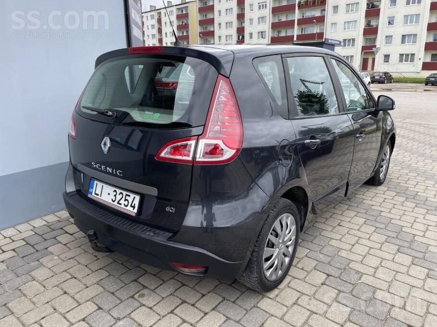 Pelēks Renault Scenic 2011 Talsi, ar dzinēja tilpumu 1.50 L un nobraukumu 309 tūkst. km par 2700 €, foto 4 vietnē AUTOMOTO.COM.LV