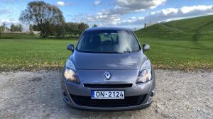 Grey Renault Scenic 2011 in Riga, with an engine capacity of 1.50 L and mileage of 385 thousand km for 3400 €, photo 3 on AUTOMOTO.COM.LV