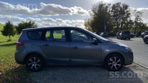 Grey Renault Scenic 2011 in Riga, with an engine capacity of 1.50 L and mileage of 385 thousand km for 3400 €, photo 8 on AUTOMOTO.COM.LV