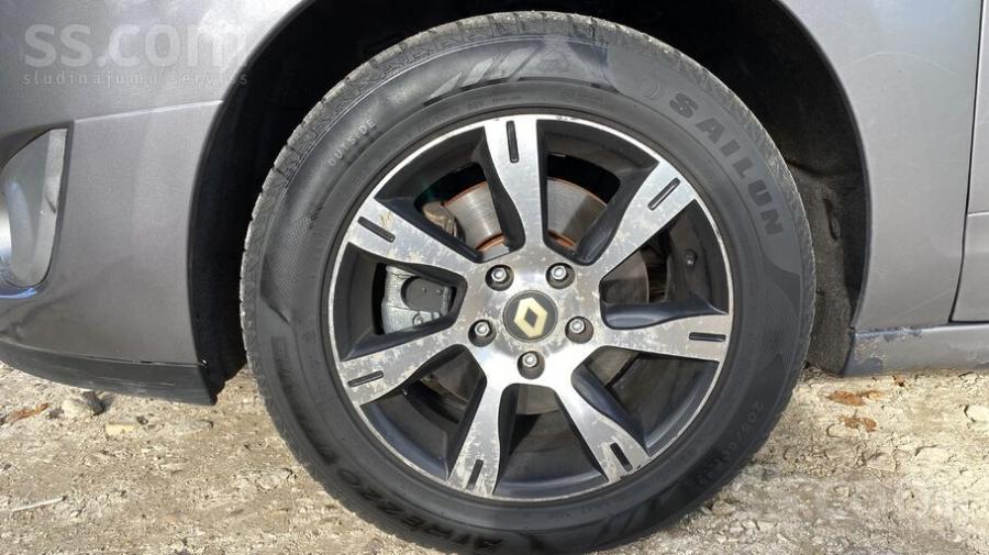 Grey Renault Scenic 2011 in Riga, with an engine capacity of 1.50 L and mileage of 385 thousand km for 3400 €, photo 14 on AUTOMOTO.COM.LV