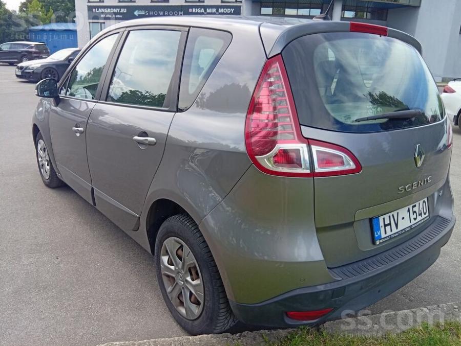 Pelēks Renault Scenic 2012 Rīga, ar dzinēja tilpumu 1.50 L un nobraukumu 231 tūkst. km par 3999 €, foto 4 vietnē AUTOMOTO.COM.LV