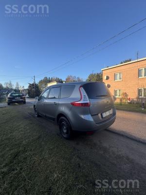 Grey Renault Scenic 2012 in Riga, with an engine capacity of 1.60 L and mileage of 377 thousand km for 4000 €, photo 3 on AUTOMOTO.COM.LV