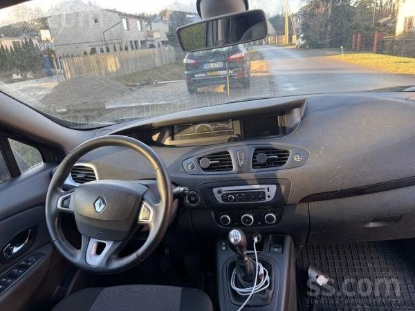 Pelēks Renault Scenic 2012 Rīga, ar dzinēja tilpumu 1.60 L un nobraukumu 377 tūkst. km par 4000 €, foto 6 vietnē AUTOMOTO.COM.LV