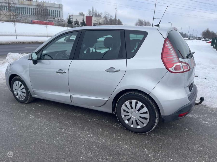 Pelēks Renault Scenic 2012 Kauņa, ar dzinēja tilpumu 1.87 L un nobraukumu 255 tūkst. km par 2750 €, foto 8 vietnē AUTOMOTO.COM.LV