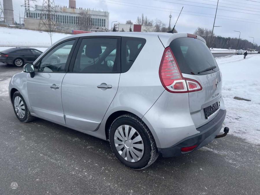 Pelēks Renault Scenic 2012 Kauņa, ar dzinēja tilpumu 1.87 L un nobraukumu 255 tūkst. km par 2750 €, foto 9 vietnē AUTOMOTO.COM.LV