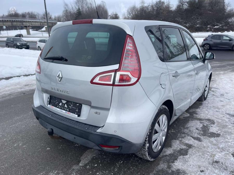 Pelēks Renault Scenic 2012 Kauņa, ar dzinēja tilpumu 1.87 L un nobraukumu 255 tūkst. km par 2750 €, foto 12 vietnē AUTOMOTO.COM.LV