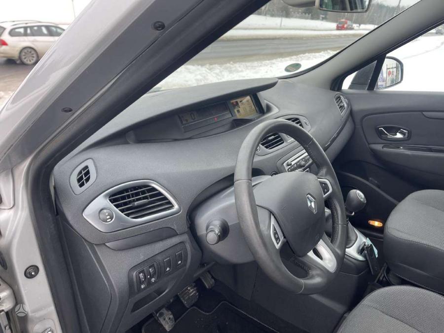 Pelēks Renault Scenic 2012 Kauņa, ar dzinēja tilpumu 1.87 L un nobraukumu 255 tūkst. km par 2750 €, foto 16 vietnē AUTOMOTO.COM.LV
