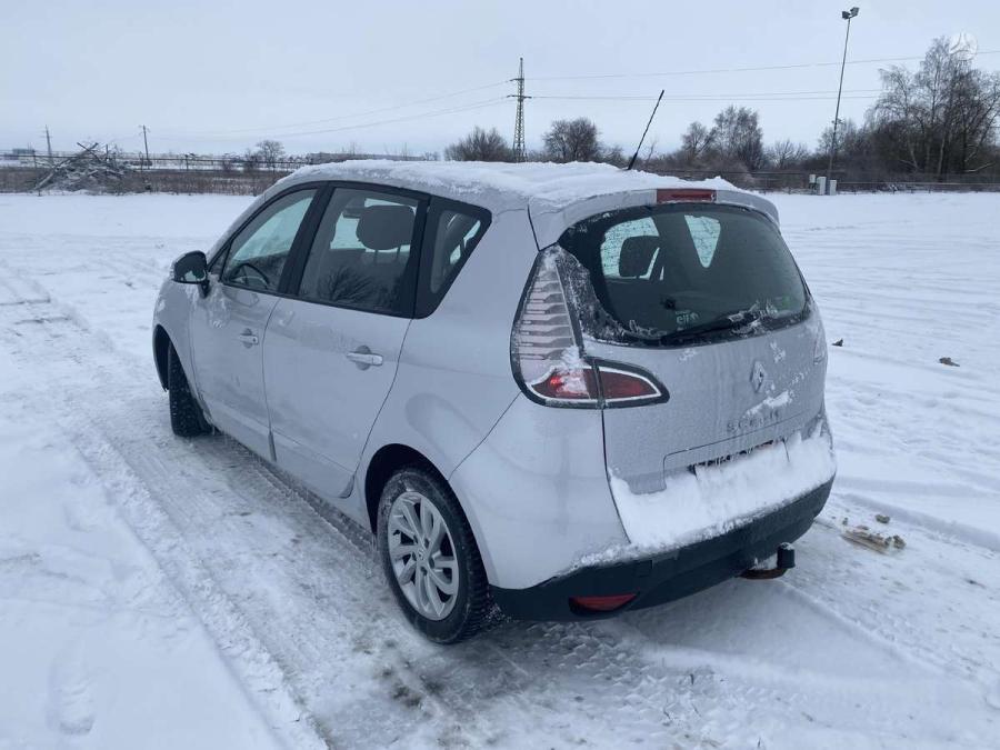 Grey Renault Scenic 2012 in Marijampole, with an engine capacity of 1.46 L and mileage of 300 thousand km for 3600 €, photo 4 on AUTOMOTO.COM.LV
