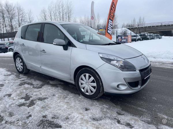 Pelēks Renault Scenic 2012 Kauņa, ar dzinēja tilpumu 1.60 L un nobraukumu 255 tūkst. km par 2750 €, foto 2 vietnē AUTOMOTO.COM.LV
