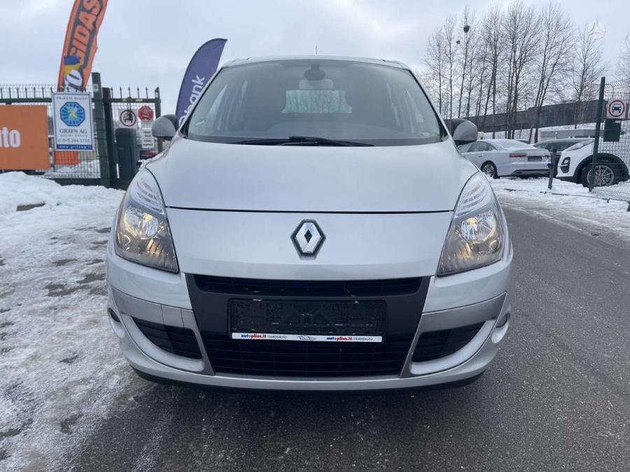 Grey Renault Scenic 2012 in Kaunas, with an engine capacity of 1.60 L and mileage of 255 thousand km for 2750 €, photo 3 on AUTOMOTO.COM.LV