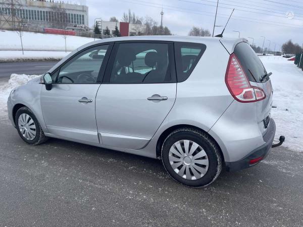 Pelēks Renault Scenic 2012 Kauņa, ar dzinēja tilpumu 1.60 L un nobraukumu 255 tūkst. km par 2750 €, foto 7 vietnē AUTOMOTO.COM.LV