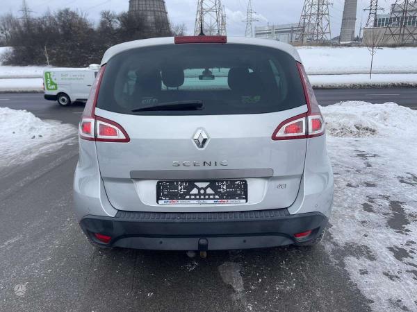 Pelēks Renault Scenic 2012 Kauņa, ar dzinēja tilpumu 1.60 L un nobraukumu 255 tūkst. km par 2750 €, foto 10 vietnē AUTOMOTO.COM.LV