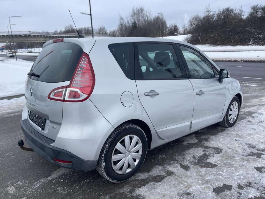 Grey Renault Scenic 2012 in Kaunas, with an engine capacity of 1.60 L and mileage of 255 thousand km for 2750 €, photo 12 on AUTOMOTO.COM.LV