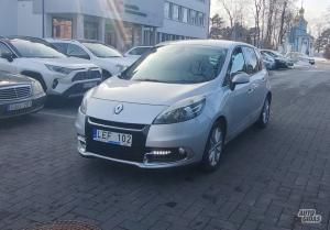 Grey Renault Scenic 2012 in Panevezys, with an engine capacity of 1.50 L and mileage of 277 thousand km for 2800 €, photo 2 on AUTOMOTO.COM.LV
