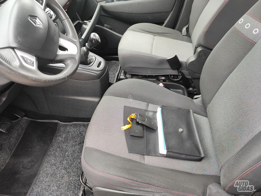Grey Renault Scenic 2012 in Marijampole, with an engine capacity of 1.50 L and mileage of 231 thousand km for 3550 €, photo 13 on AUTOMOTO.COM.LV