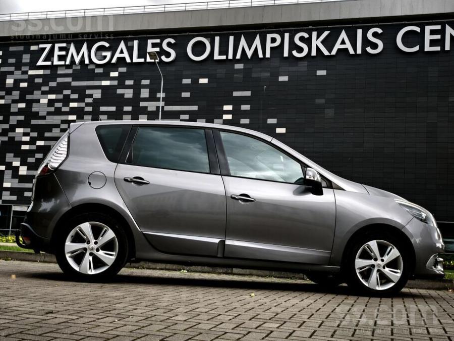 Grey Renault Scenic 2012 in Jelgava, with an engine capacity of 1.50 L and mileage of 250 thousand km for 4890 €, photo 8 on AUTOMOTO.COM.LV