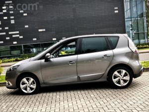 Grey Renault Scenic 2012 in Jelgava, with an engine capacity of 1.50 L and mileage of 250 thousand km for 4890 €, photo 9 on AUTOMOTO.COM.LV