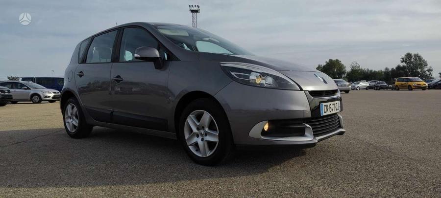 Pelēks Renault Scenic 2012 Marijampole, ar dzinēja tilpumu 1.60 L un nobraukumu 247 tūkst. km par 3750 €, foto 8 vietnē AUTOMOTO.COM.LV