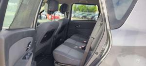 Pelēks Renault Scenic 2012 Marijampole, ar dzinēja tilpumu 1.60 L un nobraukumu 247 tūkst. km par 3750 €, foto 14 vietnē AUTOMOTO.COM.LV