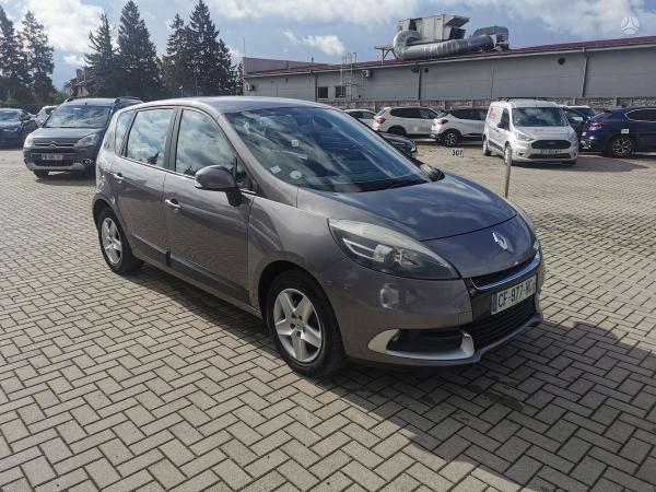 Grey Renault Scenic 2012 in Taurage, with an engine capacity of 1.46 L and mileage of 290 thousand km for 3250 €, photo 4 on AUTOMOTO.COM.LV