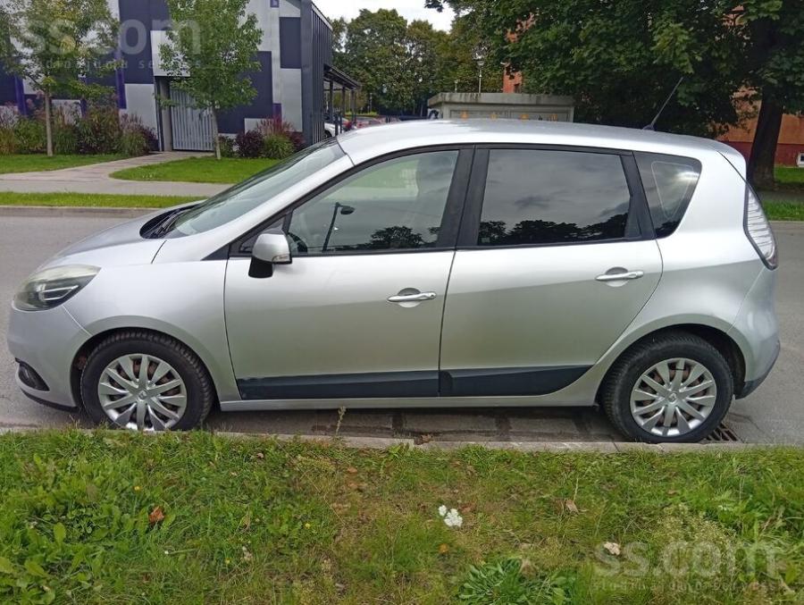 Grey Renault Scenic 2012 in Riga, with an engine capacity of 1.50 L and mileage of 312 thousand km for 2700 €, photo 5 on AUTOMOTO.COM.LV