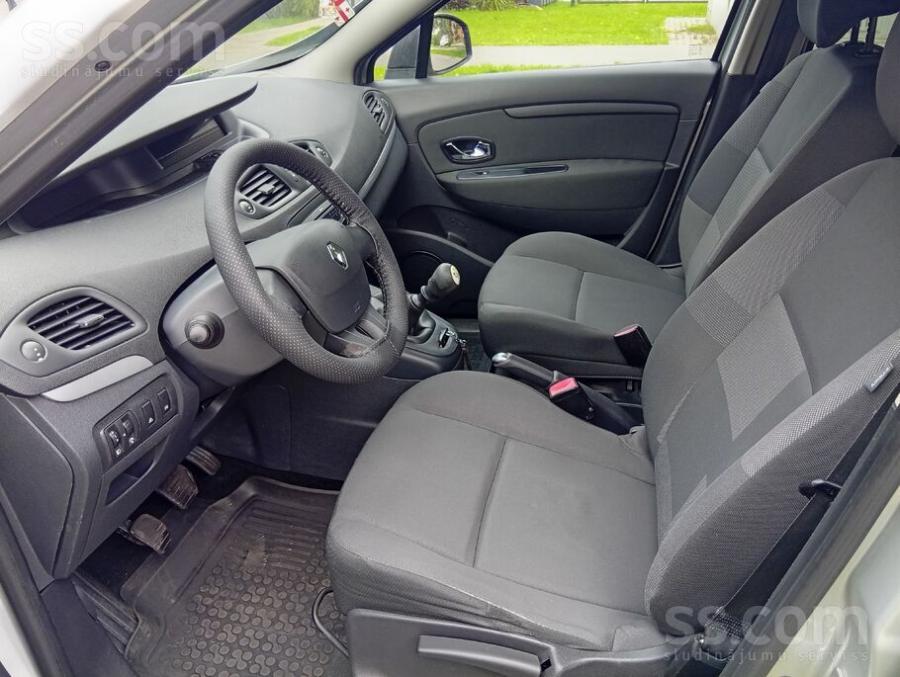 Grey Renault Scenic 2012 in Riga, with an engine capacity of 1.50 L and mileage of 312 thousand km for 2700 €, photo 10 on AUTOMOTO.COM.LV