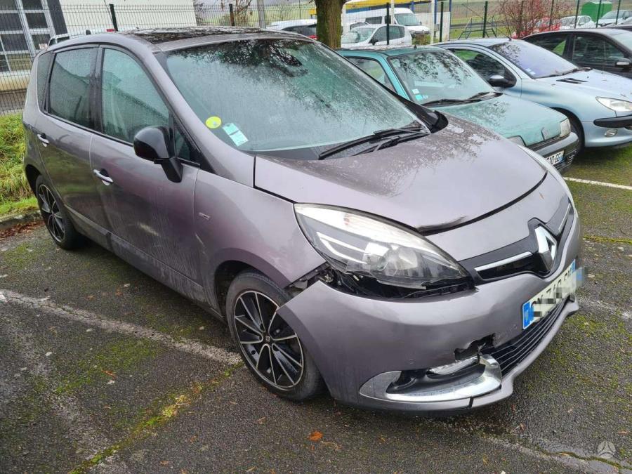 Grey Renault Scenic 2013 in Taurage, with an engine capacity of 1.50 L and mileage of 249 thousand km for 3300 €, photo 1 on AUTOMOTO.COM.LV