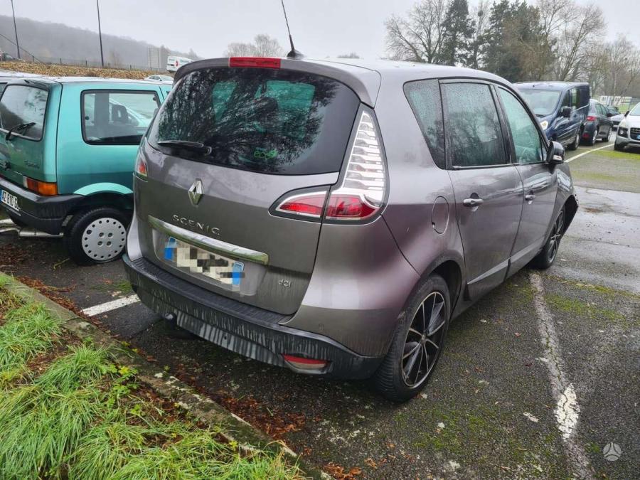 Grey Renault Scenic 2013 in Taurage, with an engine capacity of 1.50 L and mileage of 249 thousand km for 3300 €, photo 4 on AUTOMOTO.COM.LV