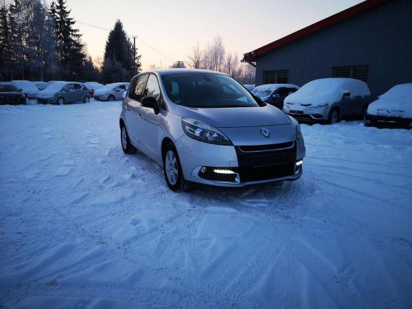 Pelēks Renault Scenic 2013 Radviliškis, ar dzinēja tilpumu 1.60 L un nobraukumu 245 tūkst. km par 4150 €, foto 4 vietnē AUTOMOTO.COM.LV