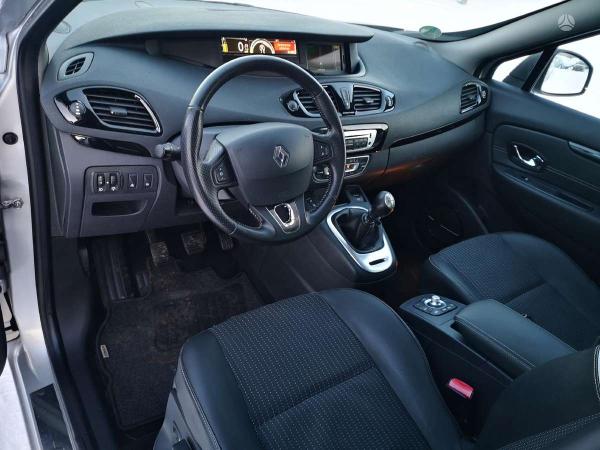 Pelēks Renault Scenic 2013 Radviliškis, ar dzinēja tilpumu 1.60 L un nobraukumu 245 tūkst. km par 4150 €, foto 10 vietnē AUTOMOTO.COM.LV