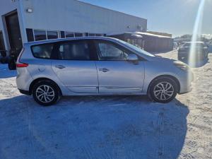 Pelēks Renault Scenic 2013 Ukmergė, ar dzinēja tilpumu 1.60 L un nobraukumu 250 tūkst. km par 3250 €, foto 4 vietnē AUTOMOTO.COM.LV