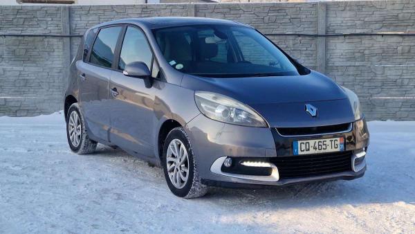 Grey Renault Scenic 2013 in Taurage, with an engine capacity of 1.46 L and mileage of 260 thousand km for 3300 €, photo 1 on AUTOMOTO.COM.LV