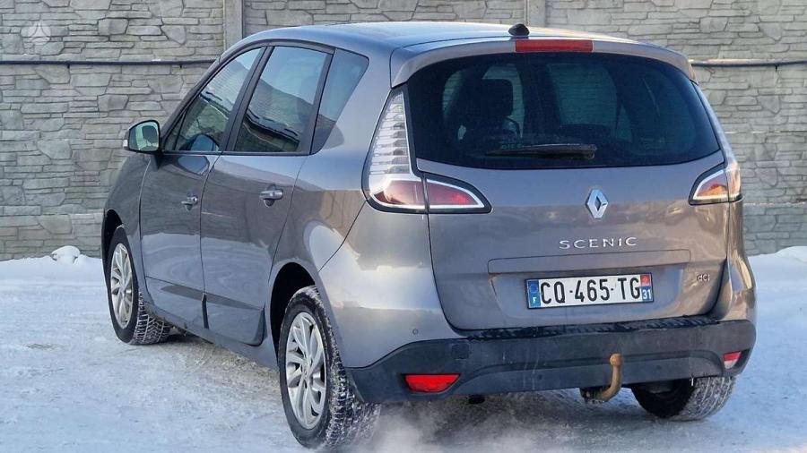 Pelēks Renault Scenic 2013 Tauragė, ar dzinēja tilpumu 1.46 L un nobraukumu 260 tūkst. km par 3300 €, foto 4 vietnē AUTOMOTO.COM.LV