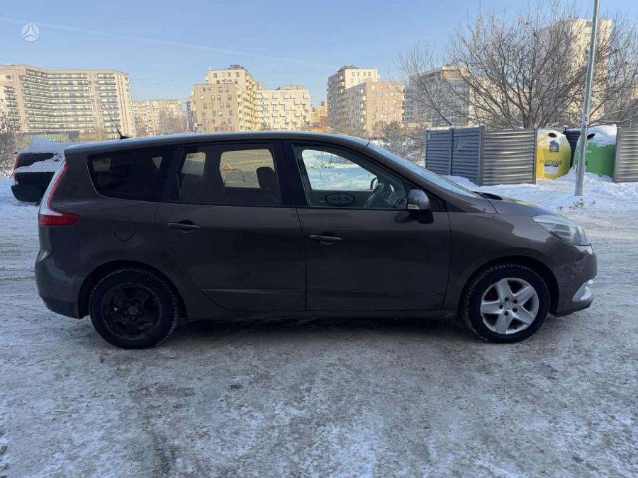 Pelēks Renault Scenic 2013 Viļņa, ar dzinēja tilpumu 1.46 L un nobraukumu 309 tūkst. km par 2500 €, foto 7 vietnē AUTOMOTO.COM.LV