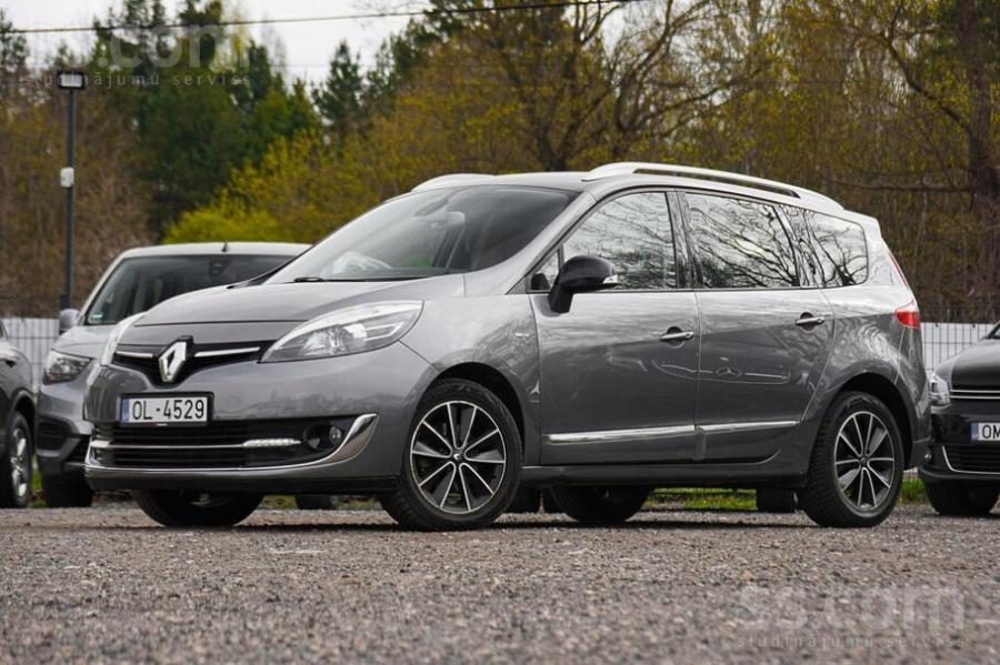 Grey Renault Scenic 2013 in Riga, with an engine capacity of 1.60 L and mileage of 230 thousand km for 5990 €, photo 1 on AUTOMOTO.COM.LV