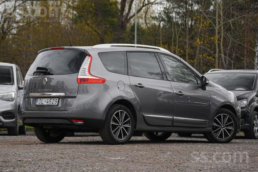 Grey Renault Scenic 2013 in Riga, with an engine capacity of 1.60 L and mileage of 230 thousand km for 5990 €, photo 5 on AUTOMOTO.COM.LV