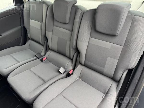 Grey Renault Scenic 2013 in Ogre, with an engine capacity of 1.60 L and mileage of 145 thousand km for 4999 €, photo 10 on AUTOMOTO.COM.LV