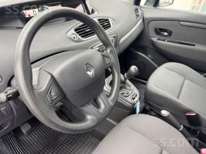 Pelēks Renault Scenic 2013 Ogre, ar dzinēja tilpumu 1.60 L un nobraukumu 145 tūkst. km par 4999 €, foto 8 vietnē AUTOMOTO.COM.LV