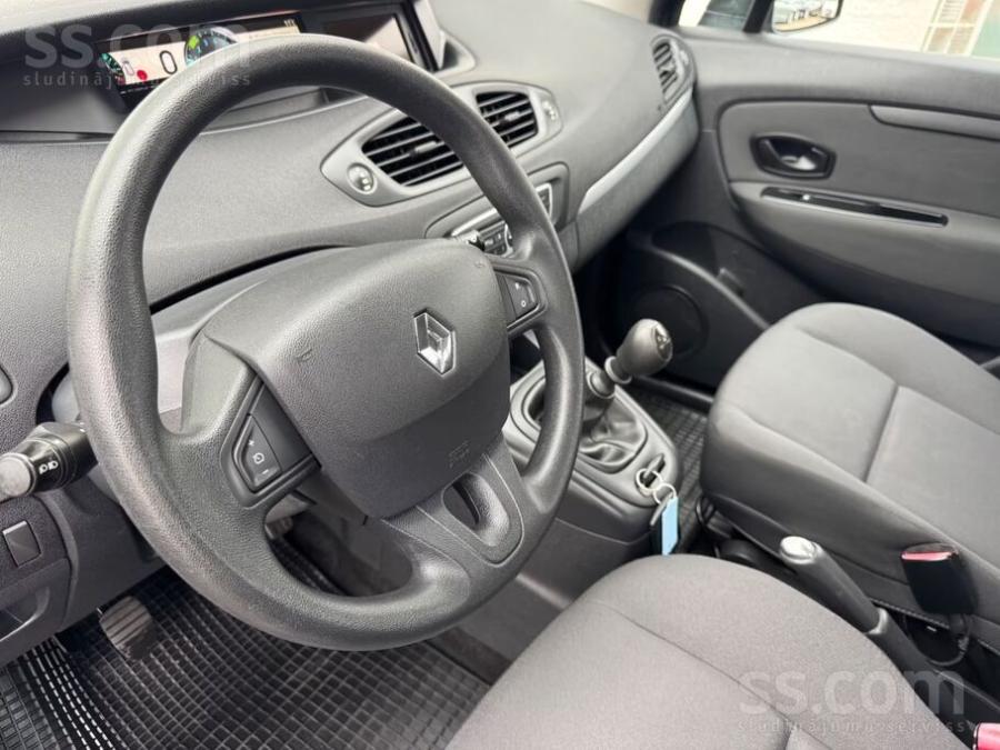 Pelēks Renault Scenic 2013 Ogre, ar dzinēja tilpumu 1.60 L un nobraukumu 145 tūkst. km par 4999 €, foto 8 vietnē AUTOMOTO.COM.LV