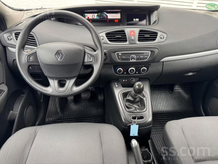Pelēks Renault Scenic 2013 Ogre, ar dzinēja tilpumu 1.60 L un nobraukumu 145 tūkst. km par 4999 €, foto 9 vietnē AUTOMOTO.COM.LV