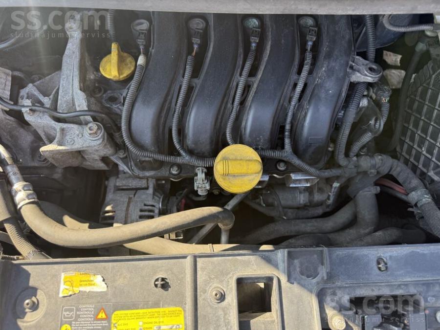 Pelēks Renault Scenic 2013 Ogre, ar dzinēja tilpumu 1.60 L un nobraukumu 145 tūkst. km par 4999 €, foto 16 vietnē AUTOMOTO.COM.LV