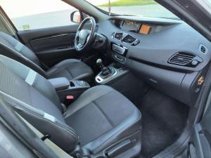 Grey Renault Scenic 2013 in Taurage, with an engine capacity of 1.60 L and mileage of 194 thousand km for 3700 €, photo 18 on AUTOMOTO.COM.LV